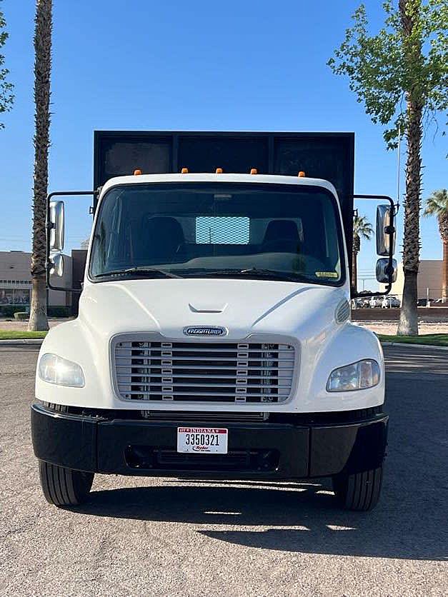 2014 Freightliner M2 106 For Sale | Flatbed | Non CDL | #520854