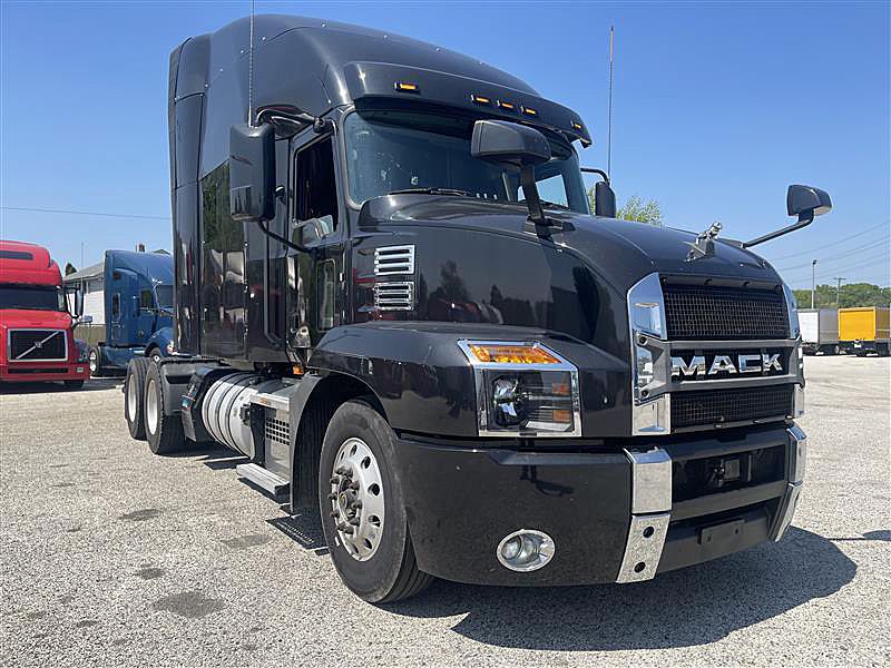 2019 Mack ANTHEM (For Sale) | 72" Sleeper | #259365