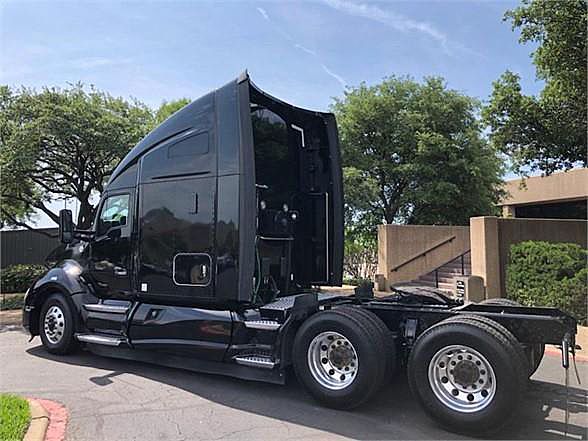 2019 T680 (For Sale) | 72" Sleeper | #6698