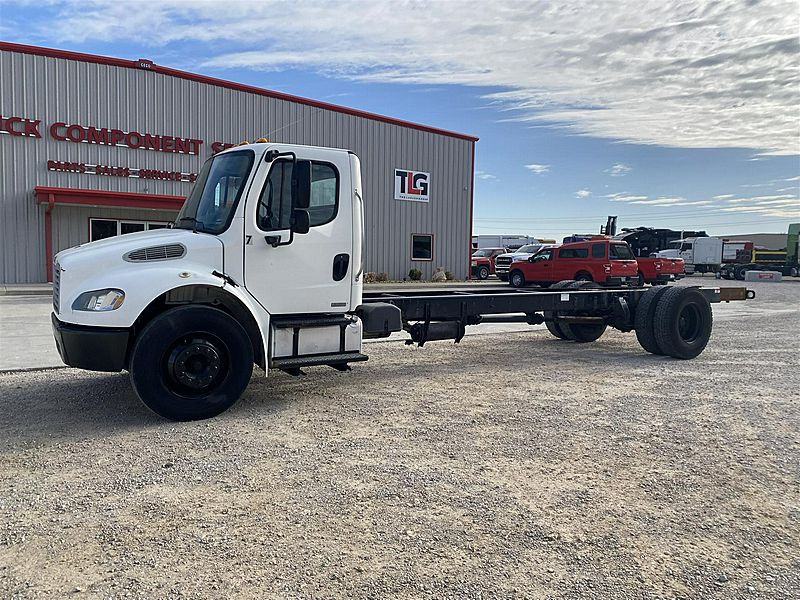 2006 Freightliner M2 106 For Sale | Cab & Chassis | #6HV72341