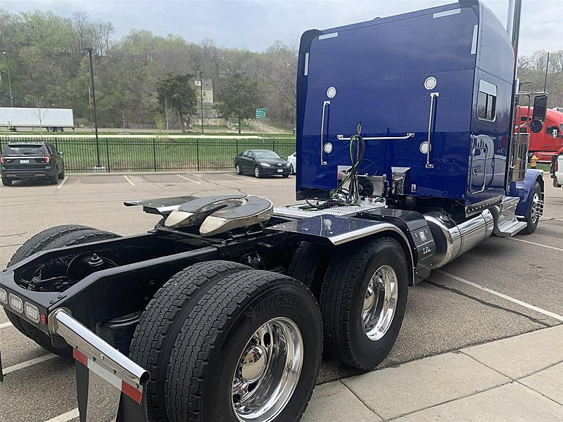 2018 Peterbilt 389 For Sale | 80" Sleeper | #5512C