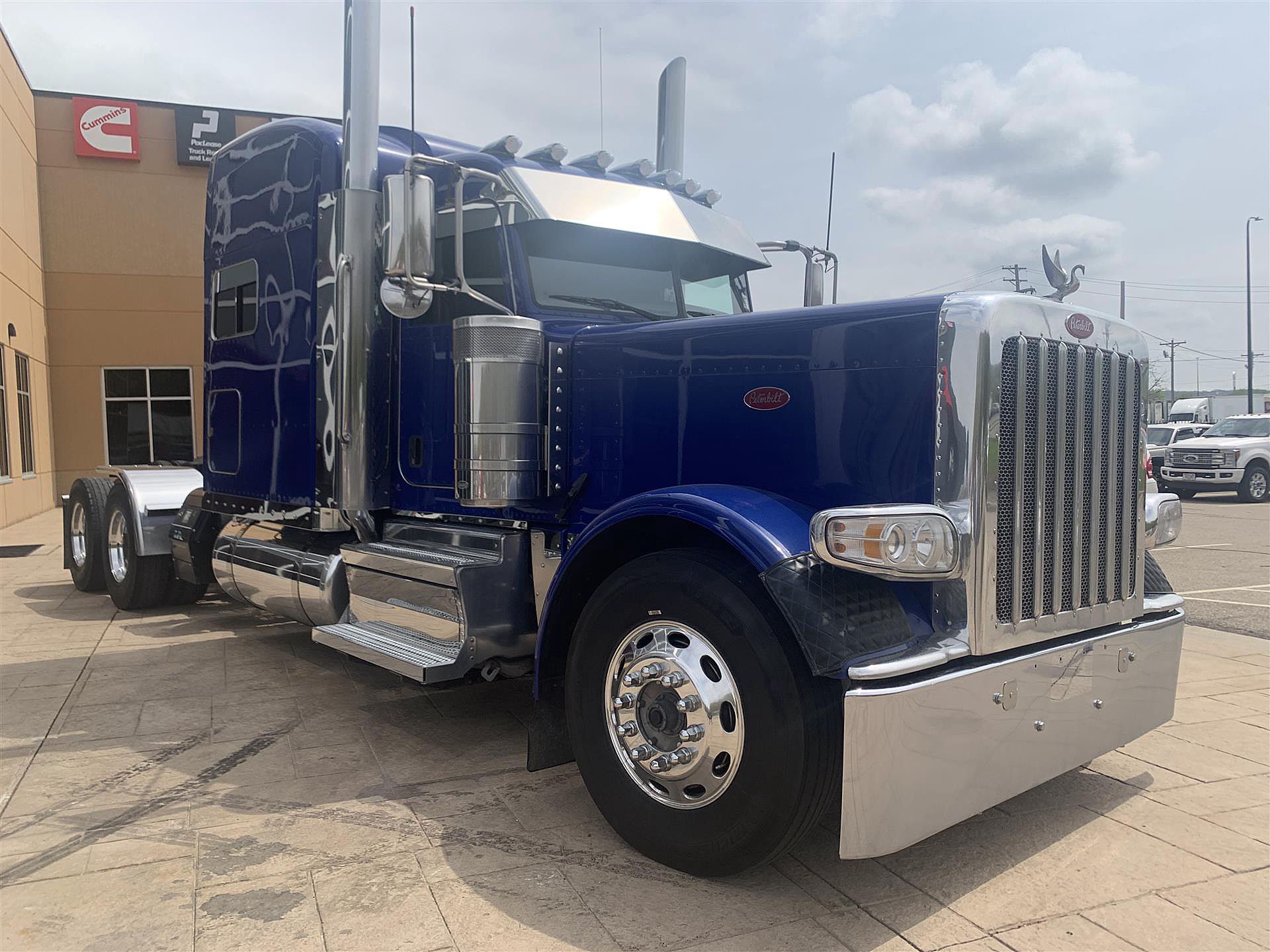 2018 Peterbilt 389 For Sale | 80" Sleeper | #5512C