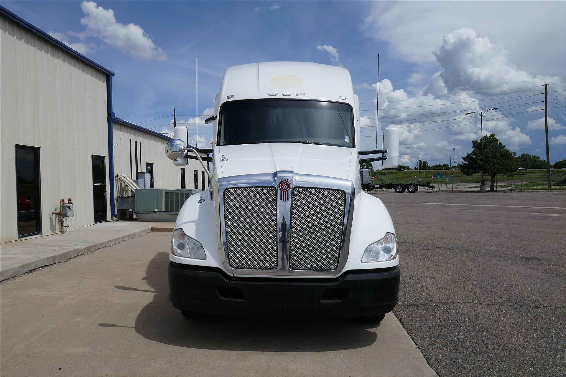 2015 Kenworth T680 For Sale | 76" Sleeper | #4845