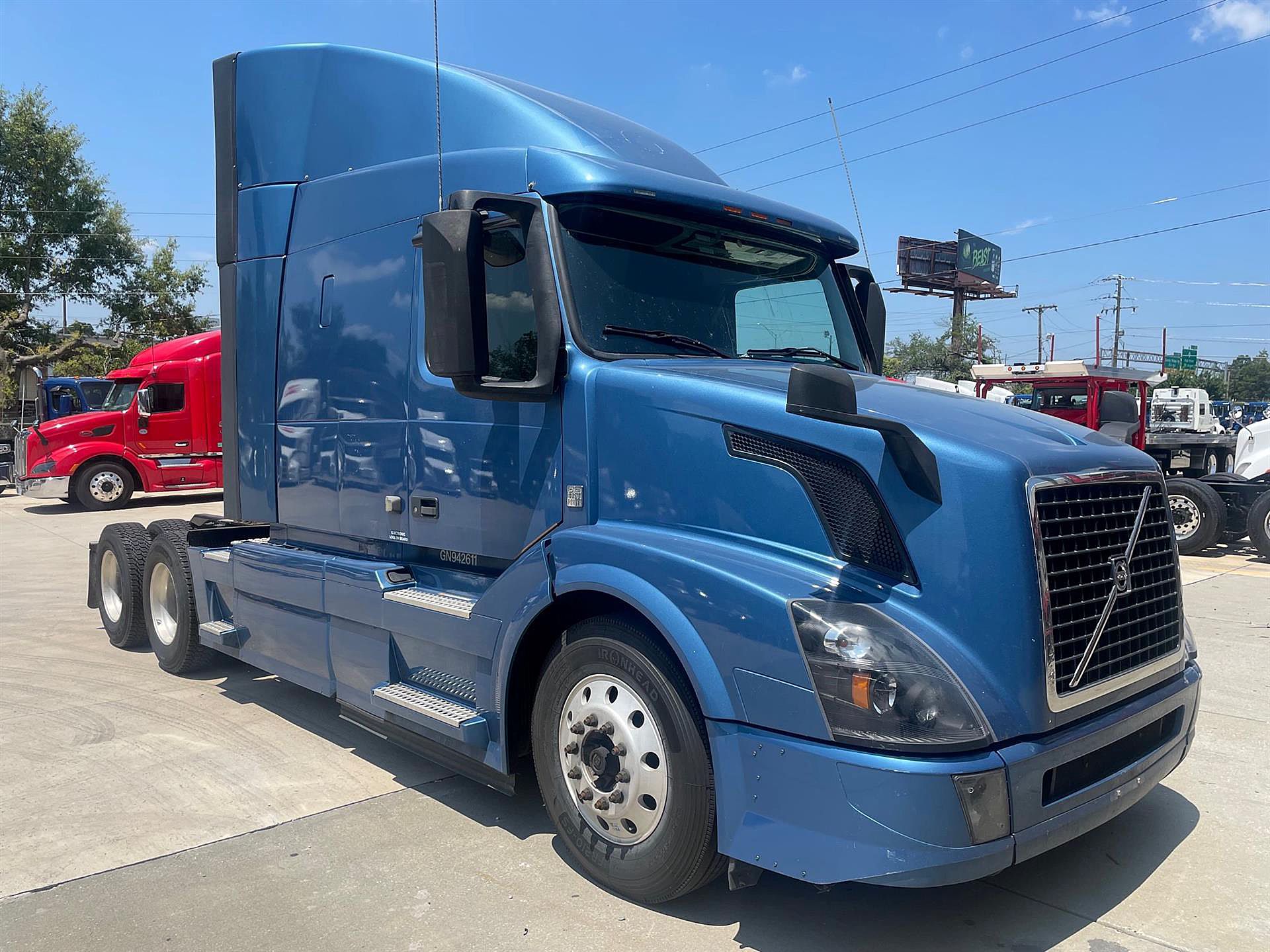 2016 Volvo VNL 630 (For Sale) | 61" Sleeper | #N942611