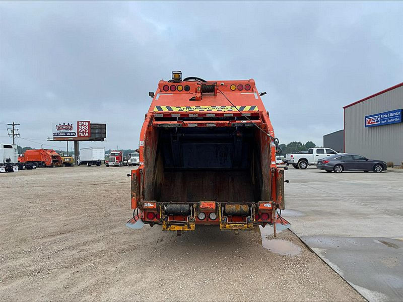 2016 Kenworth T400 (For Sale) | Rear Loader | #GR111315