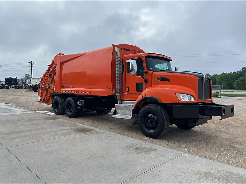 2016 Kenworth T400 (For Sale) | Rear Loader | #GR111315