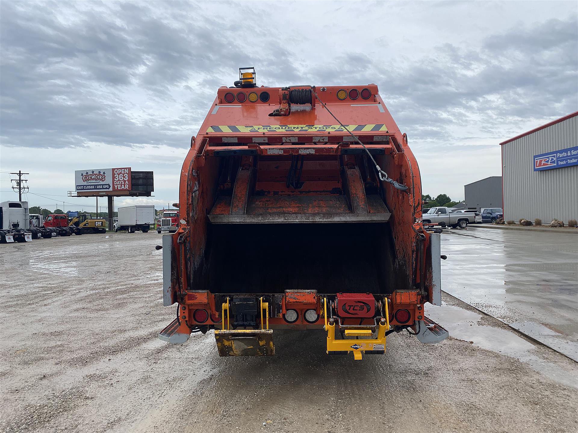 2016 Kenworth T400 (For Sale) | Rear Loader | #GR111316