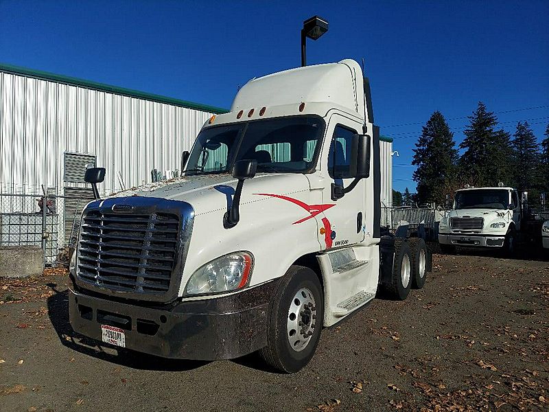 2014 Freightliner CASCADIA 125 For Sale | Day Cab | #322193