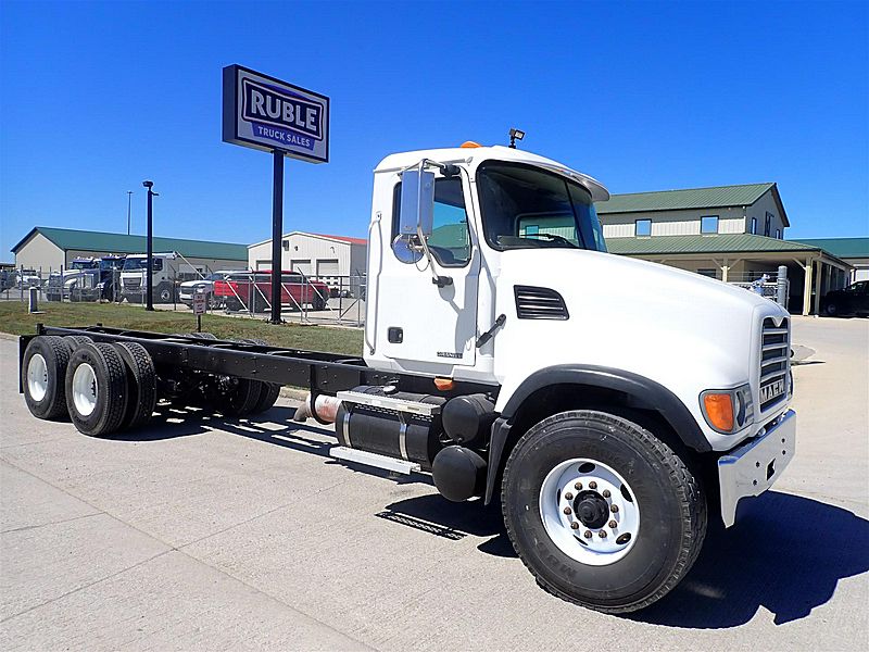2005 Mack Granite CV713 (For Sale) | Cab & Chassis | #5M015252