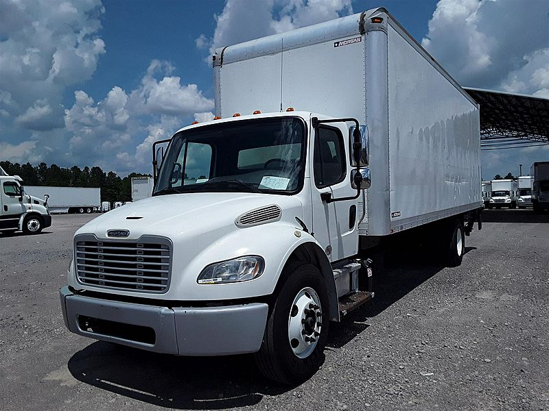 2015 Freightliner M2 106 (For Sale) | 26' Box | Non CDL | #340484