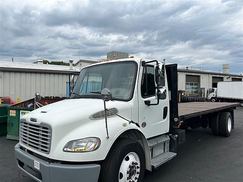 2014 Freightliner M2 106 For Sale | Flatbed | Non CDL | #561860