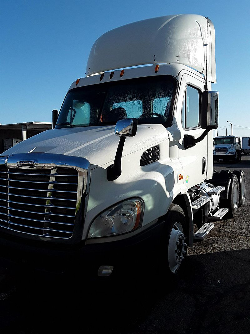 2015 Freightliner CASCADIA 113 For Sale | Day Cab | #567148