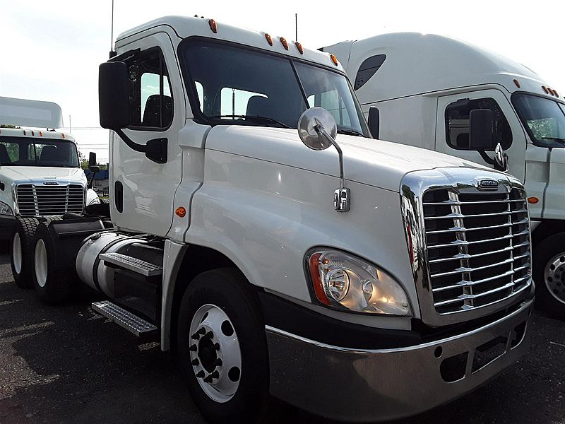 2015 Freightliner CASCADIA 125 For Sale | Day Cab | #592459