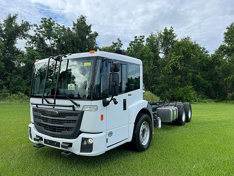2023 Freightliner Econic Low Cab (For Sale) | Cab & Chassis | #271136
