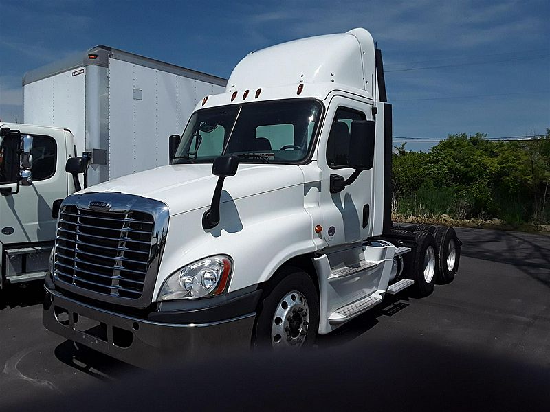 2016 Freightliner CASCADIA 125 For Sale | Day Cab | #657987