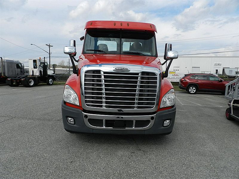2018 Freightliner CASCADIA 125 For Sale | Day Cab | #783594