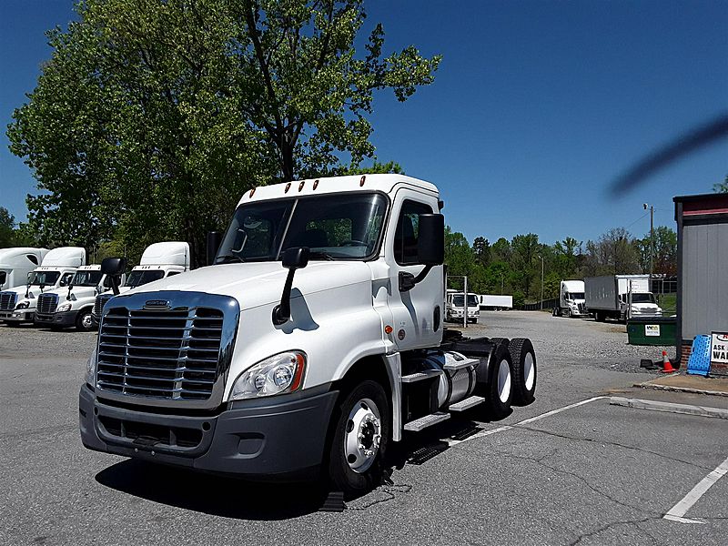 2017 Freightliner CASCADIA 125 (For Sale) | Day Cab | #670754