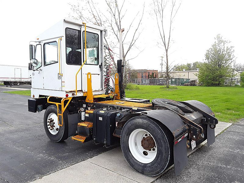 2017 Capacity SABRE 5 4X2 For Sale | Yard Spotter | #755955