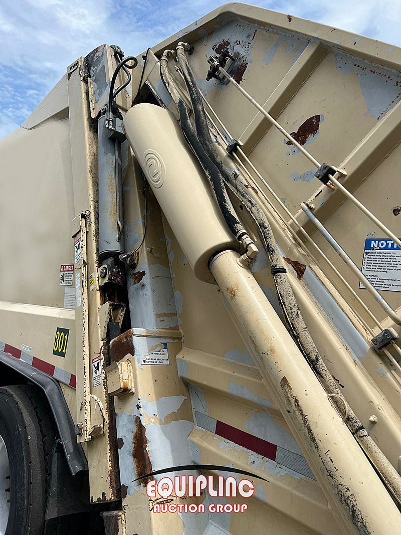 2014 International MA035 REAR LOADER TRASH TRUCK (For Sale) | Refuse ...