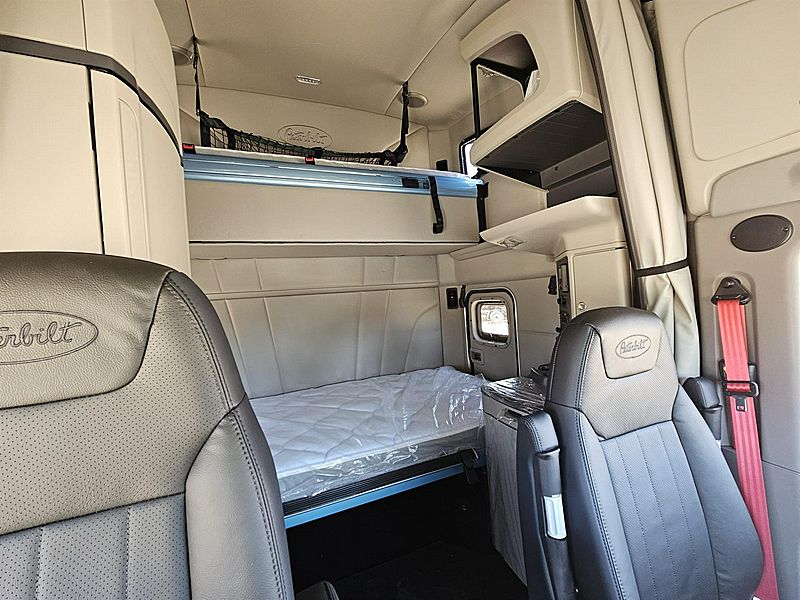 2024 Peterbilt 579 For Sale | 80" Sleeper | #RD656909
