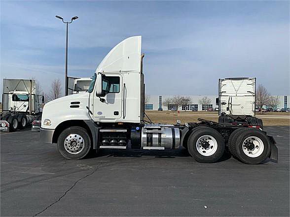 2016 Mack Pinnacle CXU613 For Sale | Day Cab | #MAC56735U