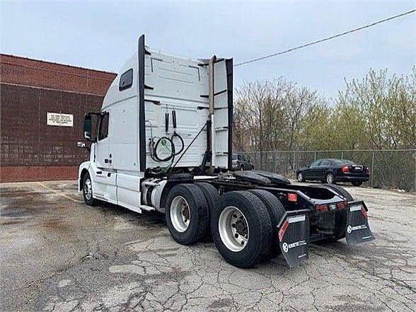 2016 Volvo VNL 670 For Sale | Sleeper Truck | #V92441U
