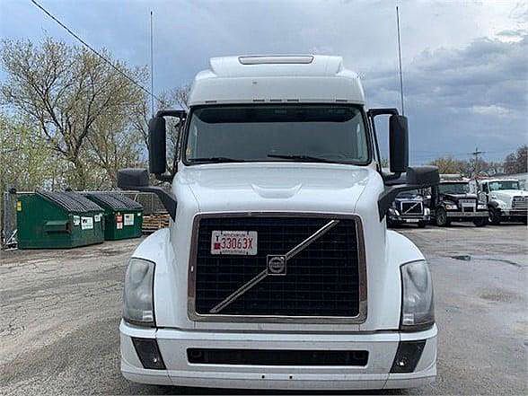 2016 Volvo VNL 670 For Sale | Sleeper Truck | #V92441U