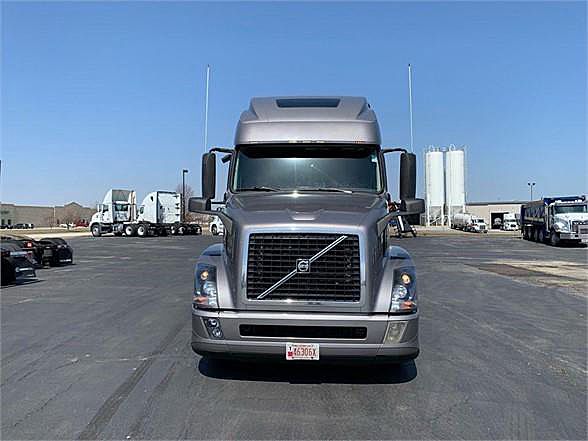 2017 Volvo VNL 670 For Sale | Sleeper Truck | #V978475U