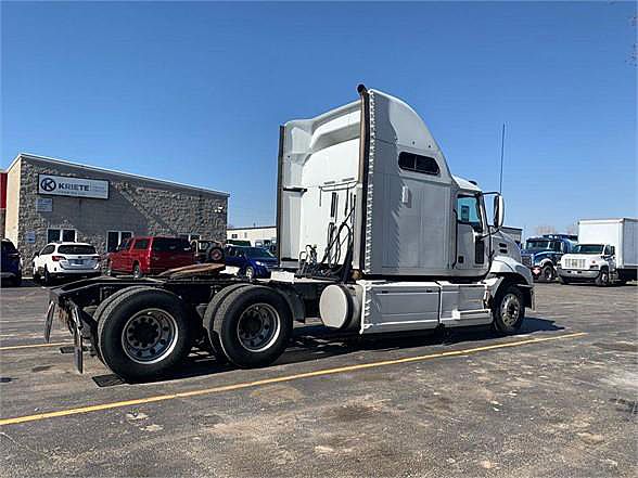 2015 Mack Pinnacle CXU613 (For Sale) | Sleeper Truck | # 298672