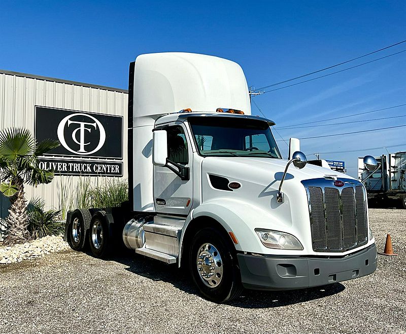 2018 Peterbilt 579 For Sale | Flat Top Sleeper | #SA2875