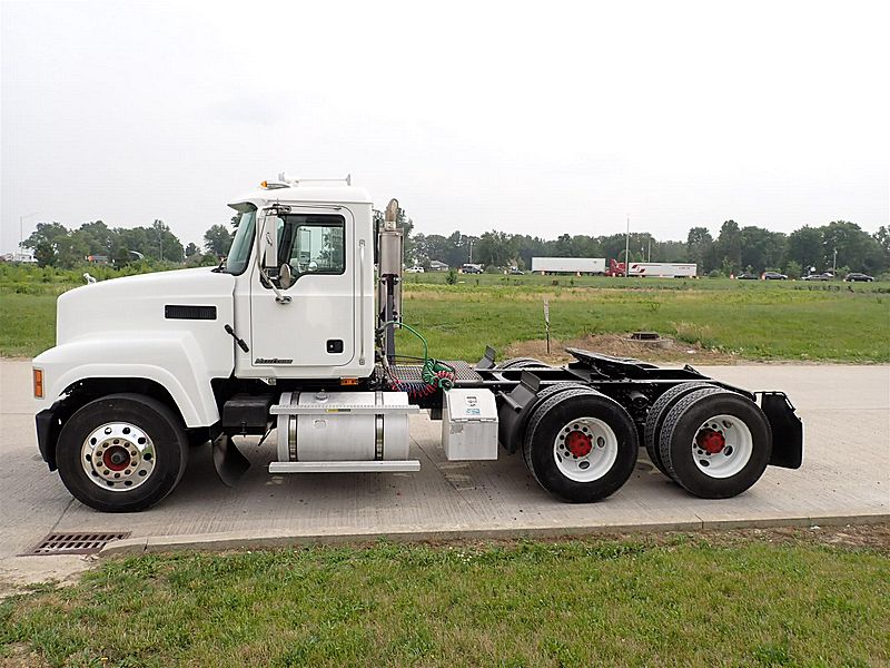2006 Mack Pinnacle CH613 For Sale | Day Cab | # 9646