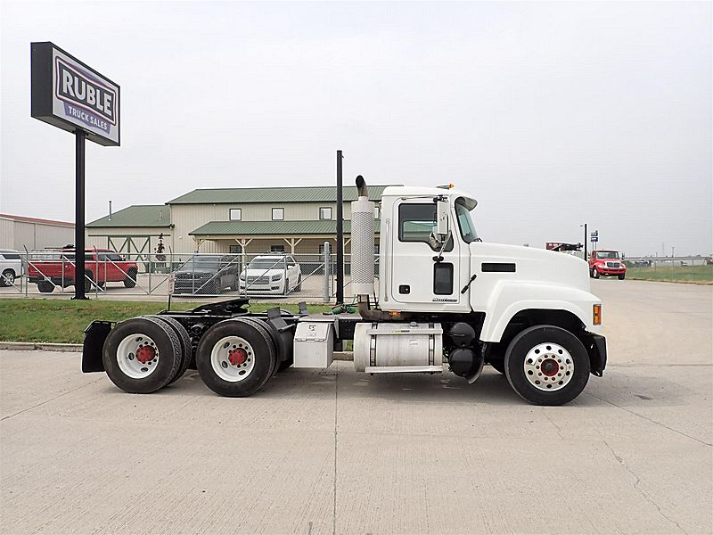 2006 Mack Pinnacle CH613 For Sale | Day Cab | #6N006383