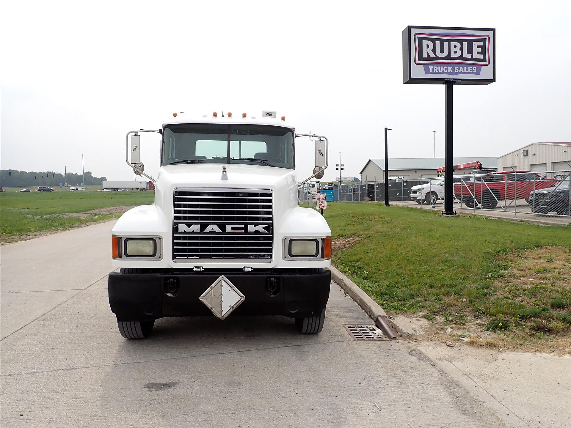 2006 Mack Pinnacle CH613 For Sale | Day Cab | # 3156S