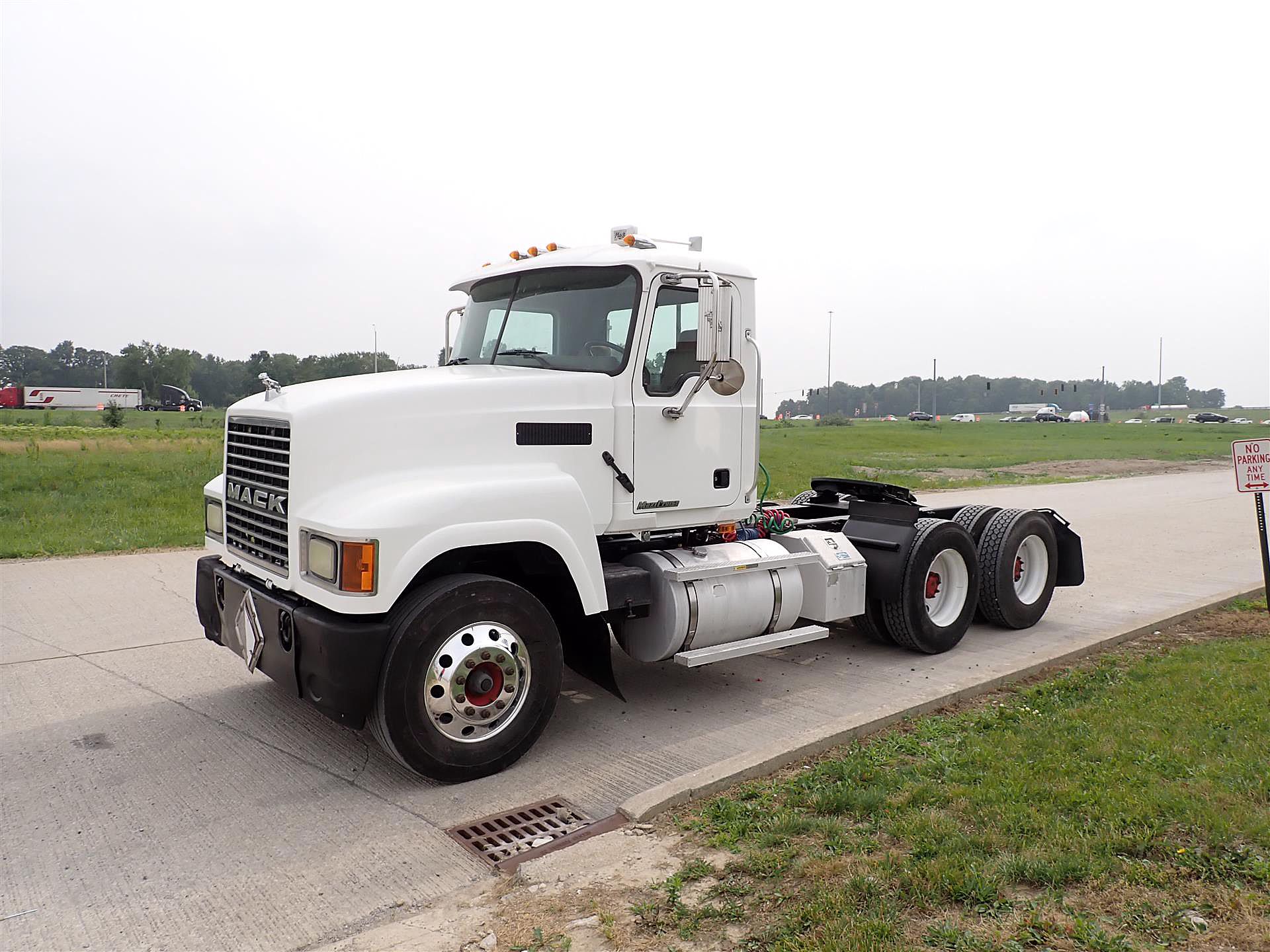 2006 Mack Pinnacle CH613 For Sale | Day Cab | # 3156S