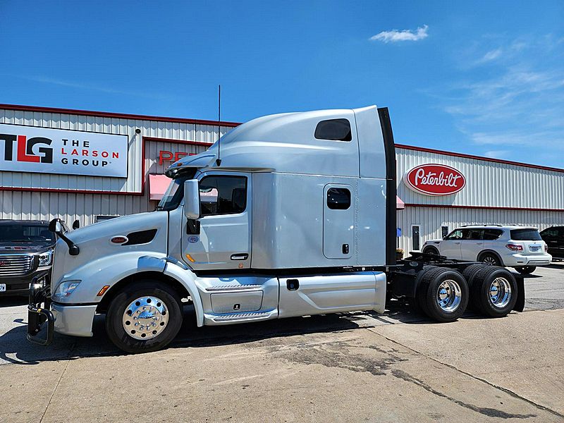 2020 Peterbilt 579 For Sale | 80" Sleeper | #2LD640390