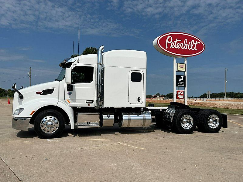 2018 Peterbilt 579 For Sale | 80" Sleeper | #D421176