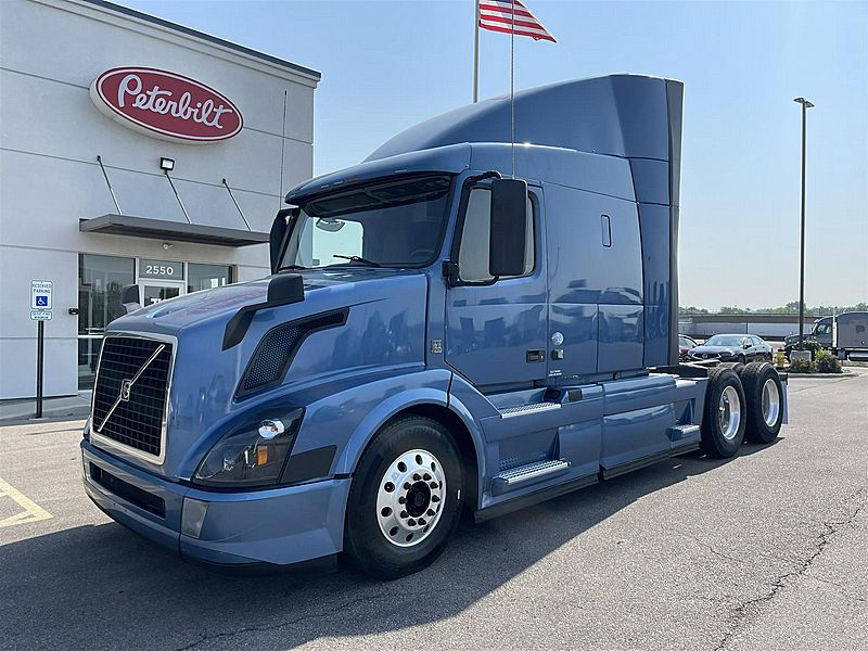 2016 Volvo VNL 630 (For Sale) | 61" Sleeper | #N942626