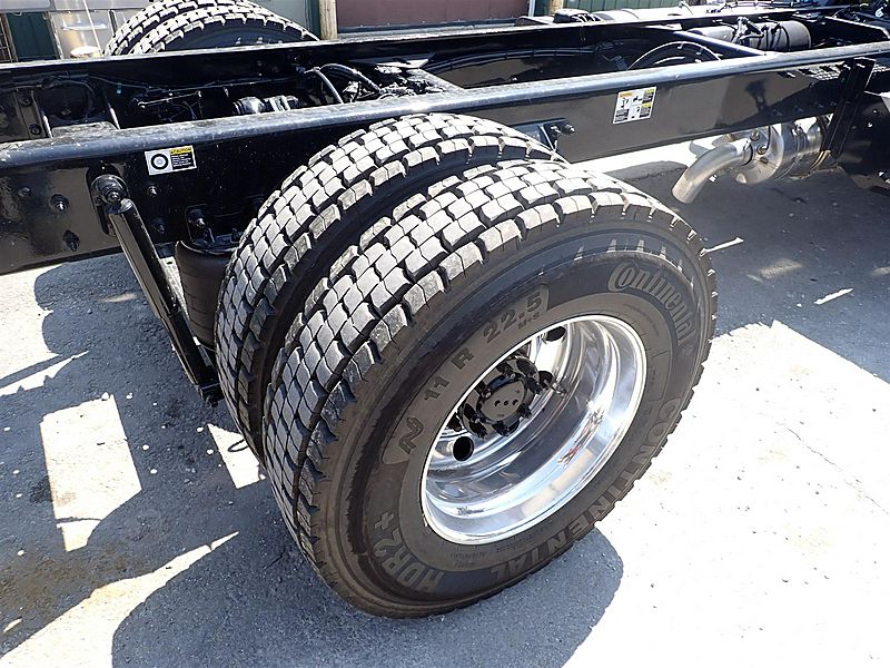 2024 Peterbilt 520 (For Sale) | Cab & Chassis | #RF596176