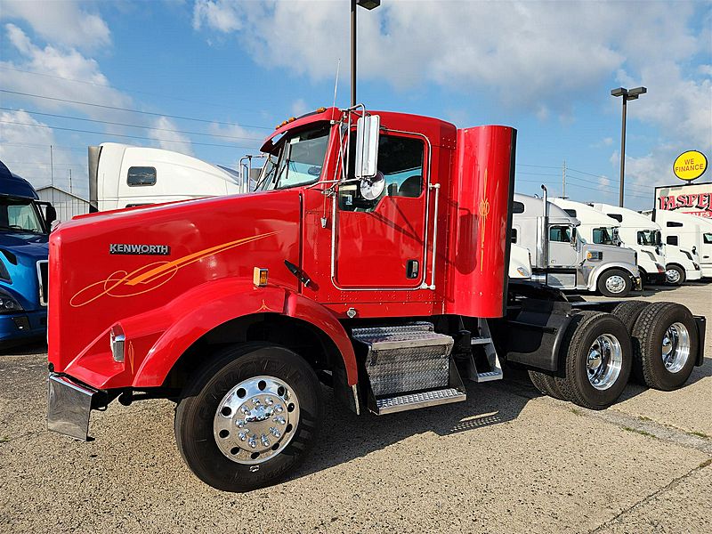 2006 Kenworth T800 (For Sale) | Day Cab | #7*22700