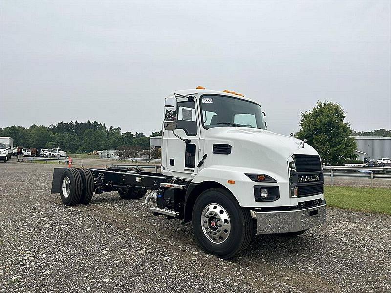 2024 Mack MD7 (For Sale) | Rollback | Non CDL | #9389