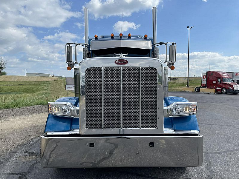 2020 Peterbilt 389 For Sale | 72" Sleeper | #R46638