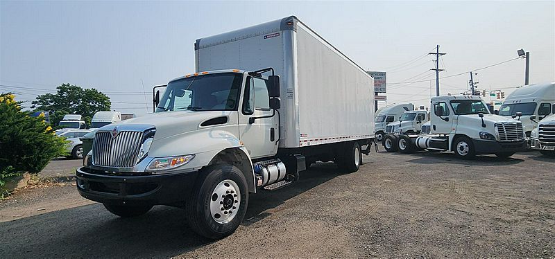 2018 International DuraStar 4300 (For Sale) | Box Van | #221200