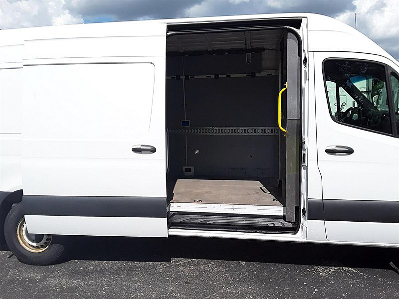 2019 Freightliner SPRINTER 2500 For Sale | Step Van | Non CDL | #240828