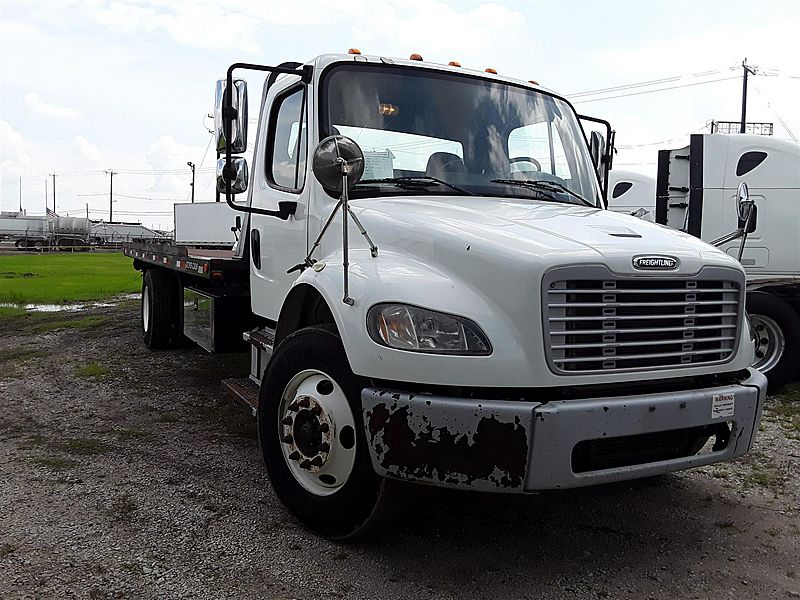 2014 Freightliner M2 106 For Sale | Flatbed | #319103
