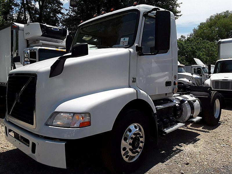 2016 Volvo VNM42T (For Sale) | Day Cab | #369695