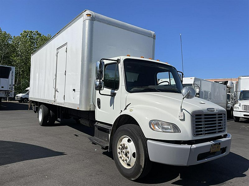 2014 Freightliner M2 106 For Sale | 26' Box | Non CDL | #535918