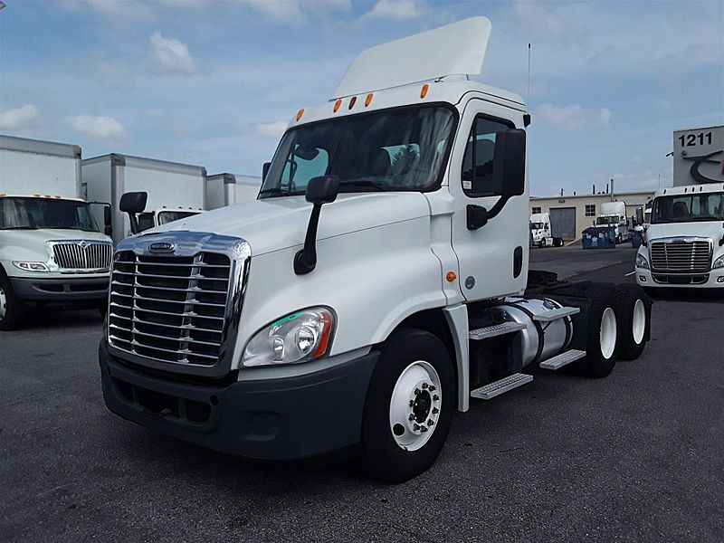 2014 Freightliner CASCADIA 125 For Sale | Day Cab | #590920