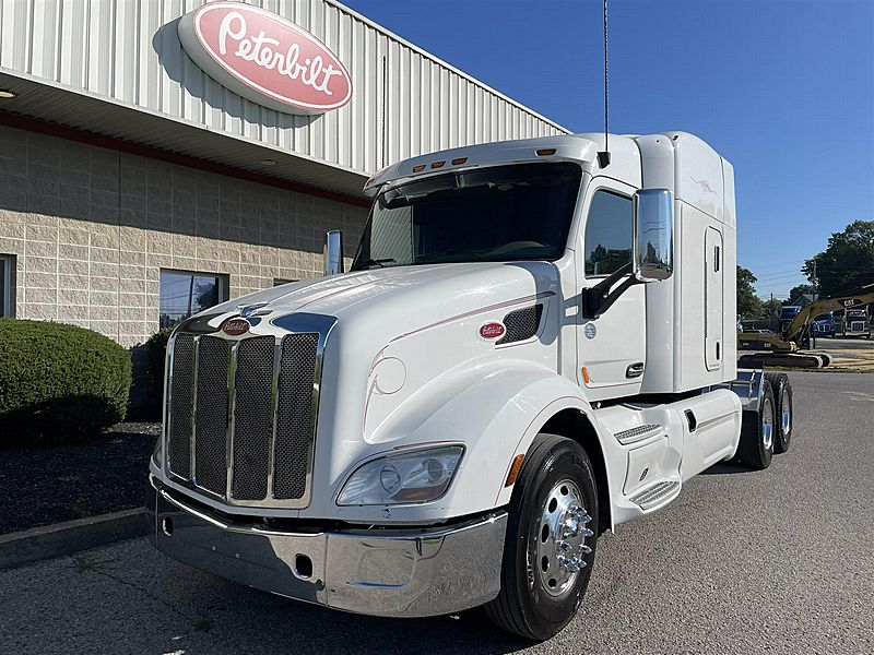 2016 Peterbilt 579 (For Sale) | 72" Sleeper | #D324589
