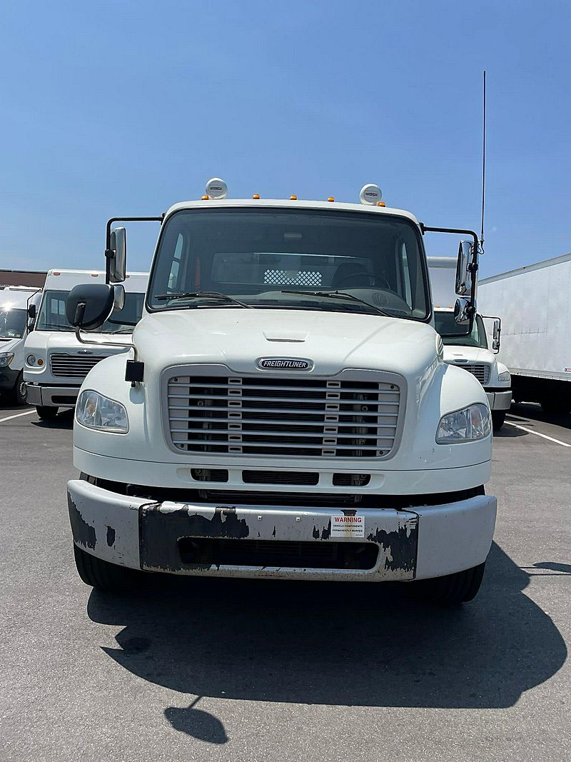 2014 Freightliner M2 106 For Sale | Flatbed | #523380