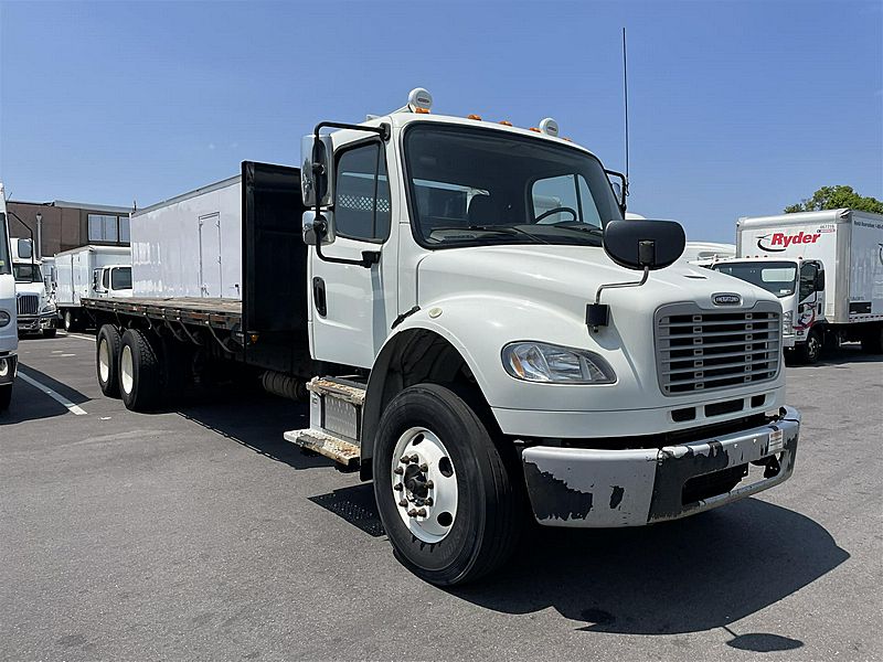 2014 Freightliner M2 106 For Sale | Flatbed | #523380